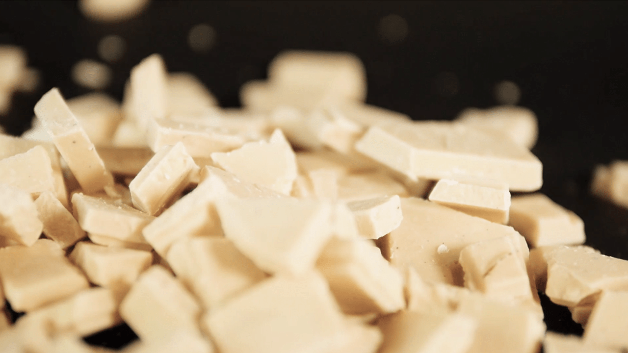 Luxury White Chocolate: British Gourmet White Chocolate – Montezuma's ...